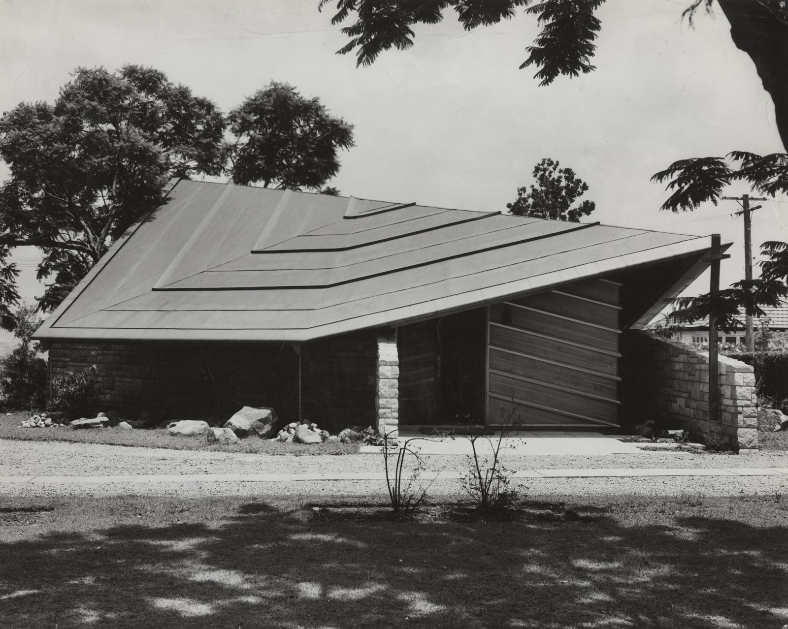 Archbishop’s Chapel [architects Conrad Gargett] in Hamilton, Queensland ...