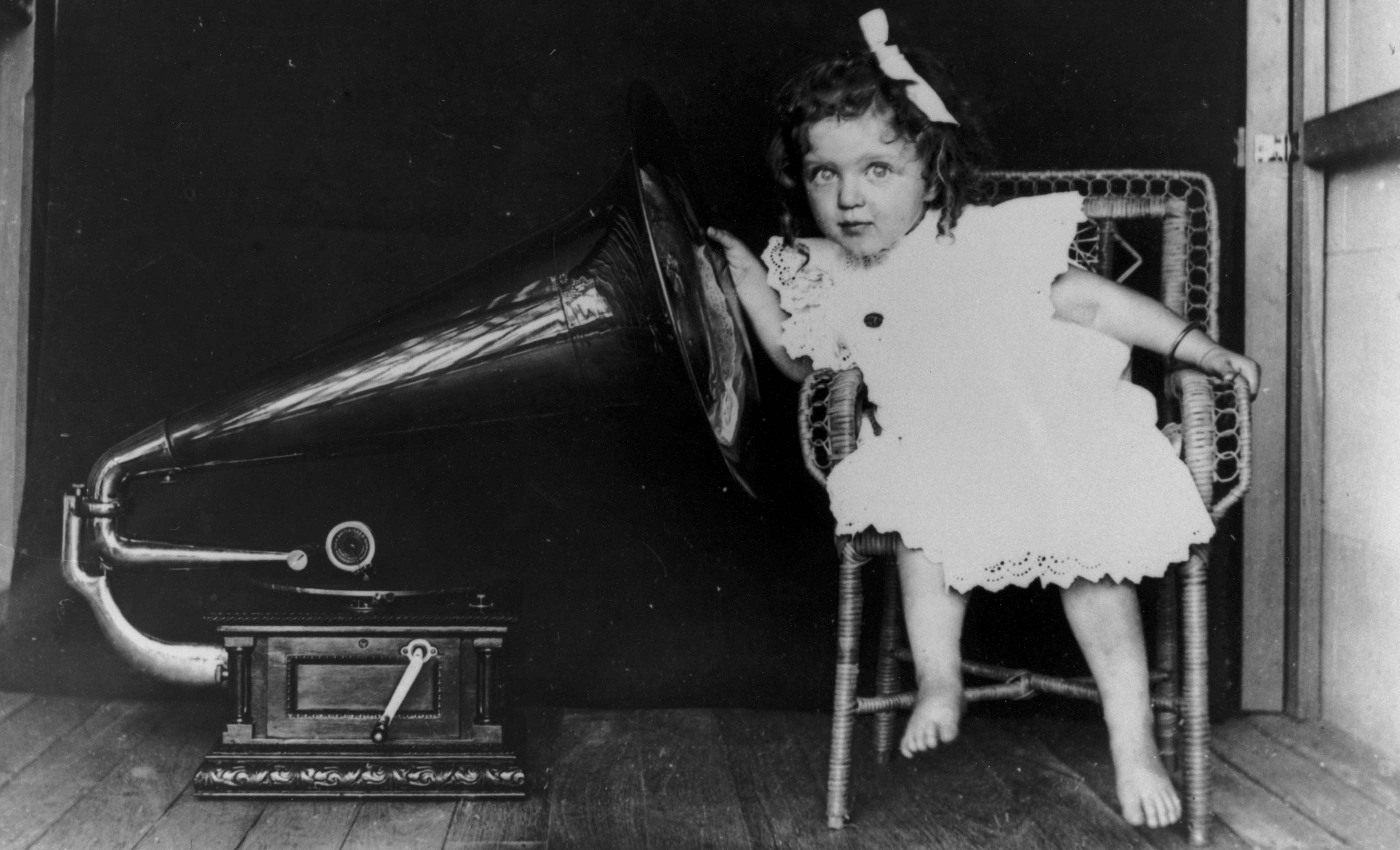 Doris Auguste Heindorff listening to a gramophone | State Library of ...