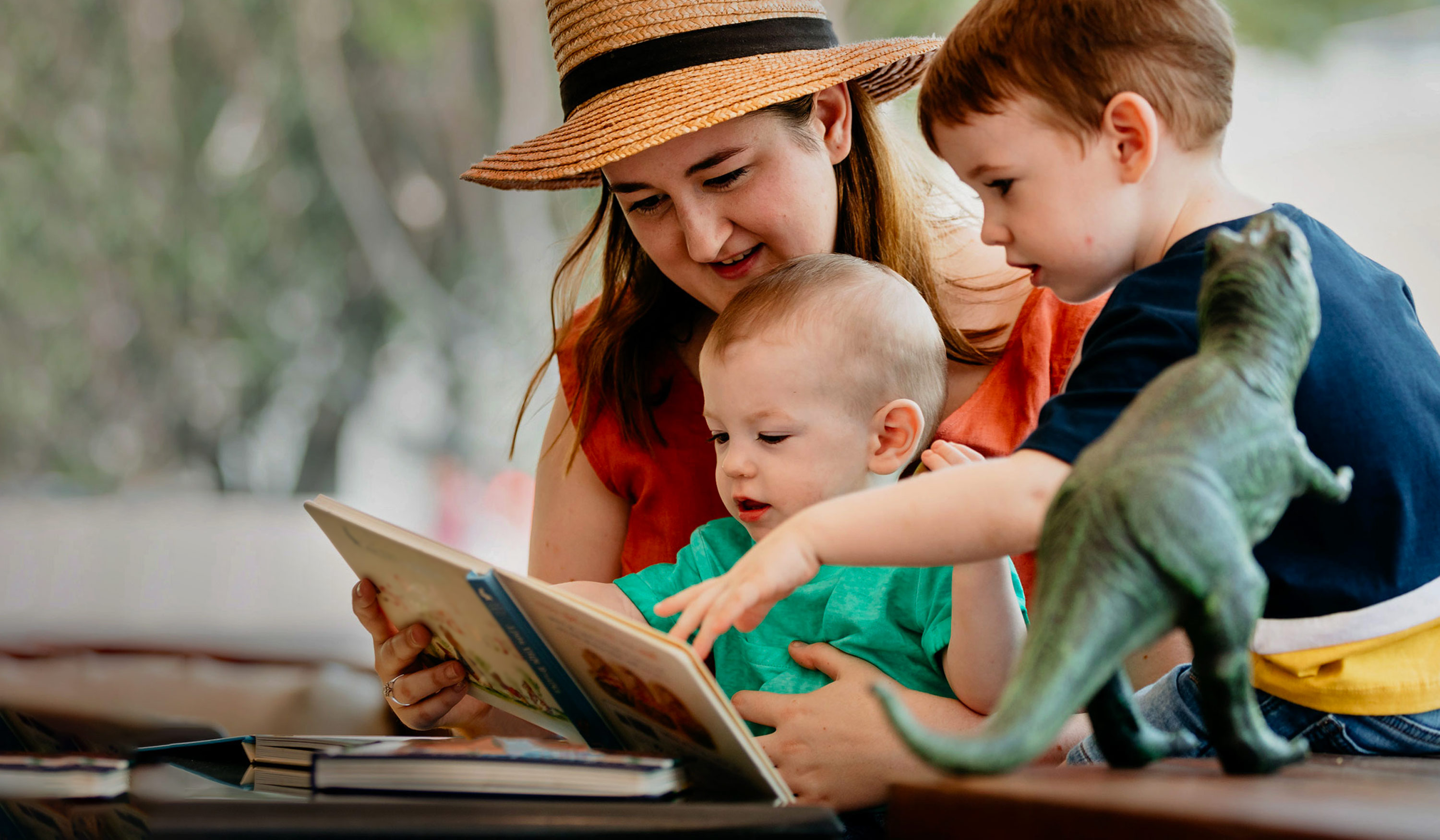 Reading outside | State Library of Queensland