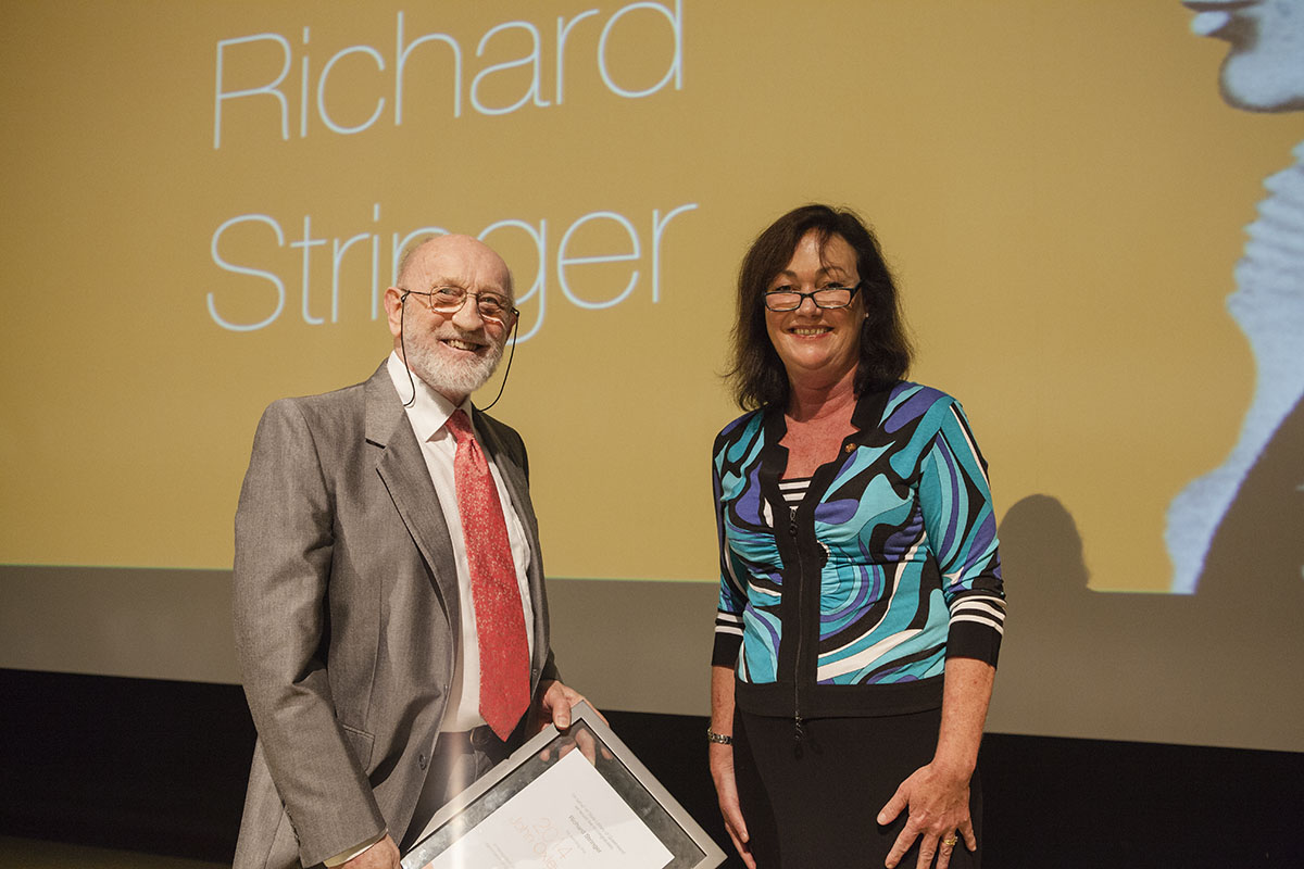 2014 John Oxley Library Award winner, Richard Stringer (L). | State ...