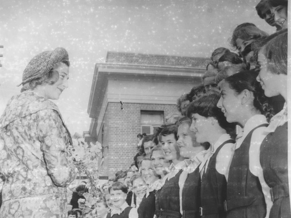 Princess Alexandra : royal visit 1959 : History in pictures | State ...