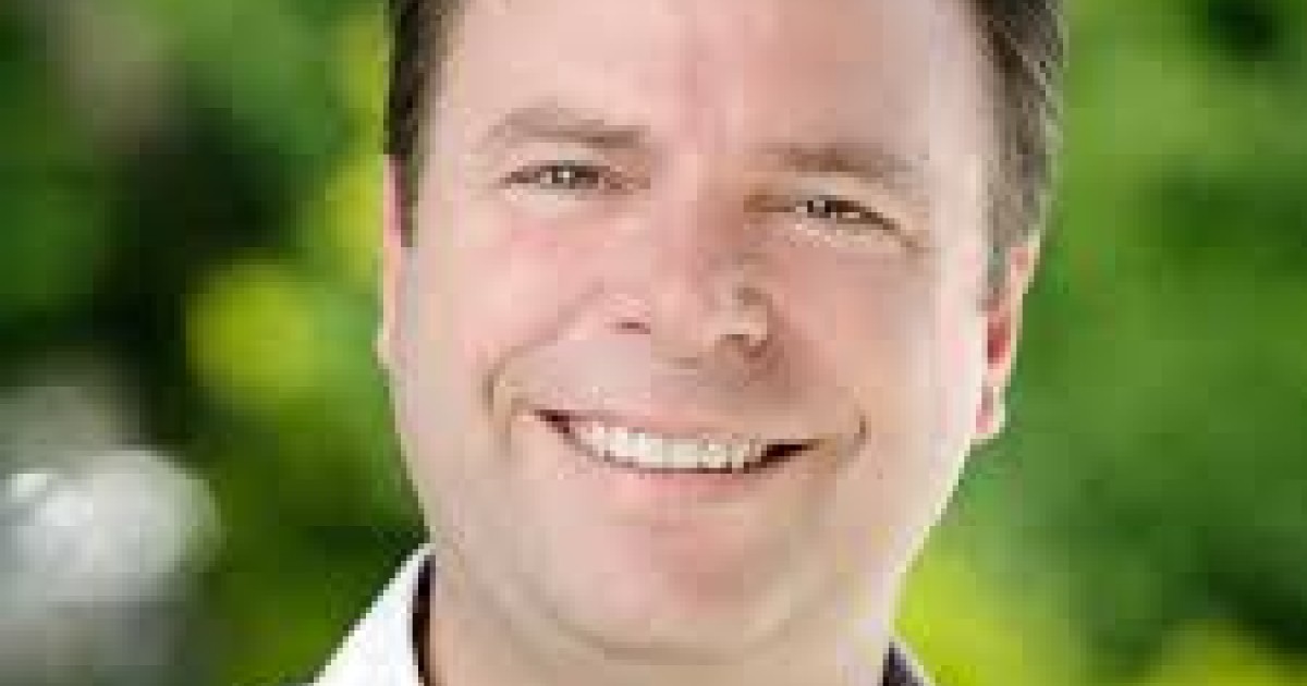 Startup Grind February - with Steven Dahl of Revelian & SmartClinics ...