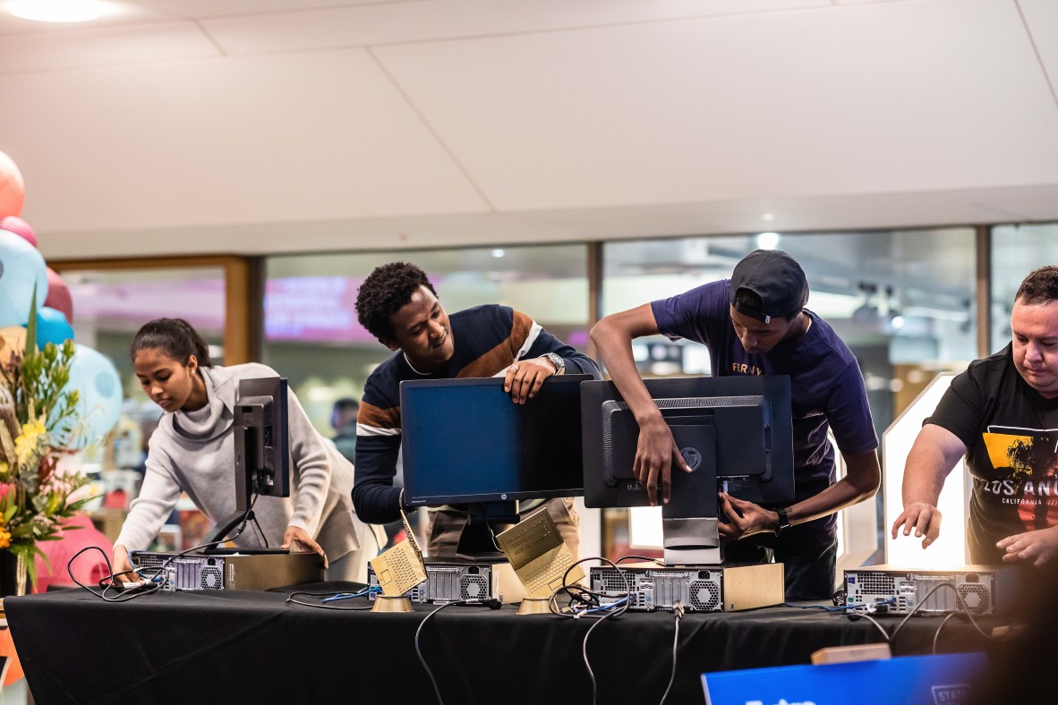 VALA Award for the Siganto Digital Learning Workshops | State Library ...