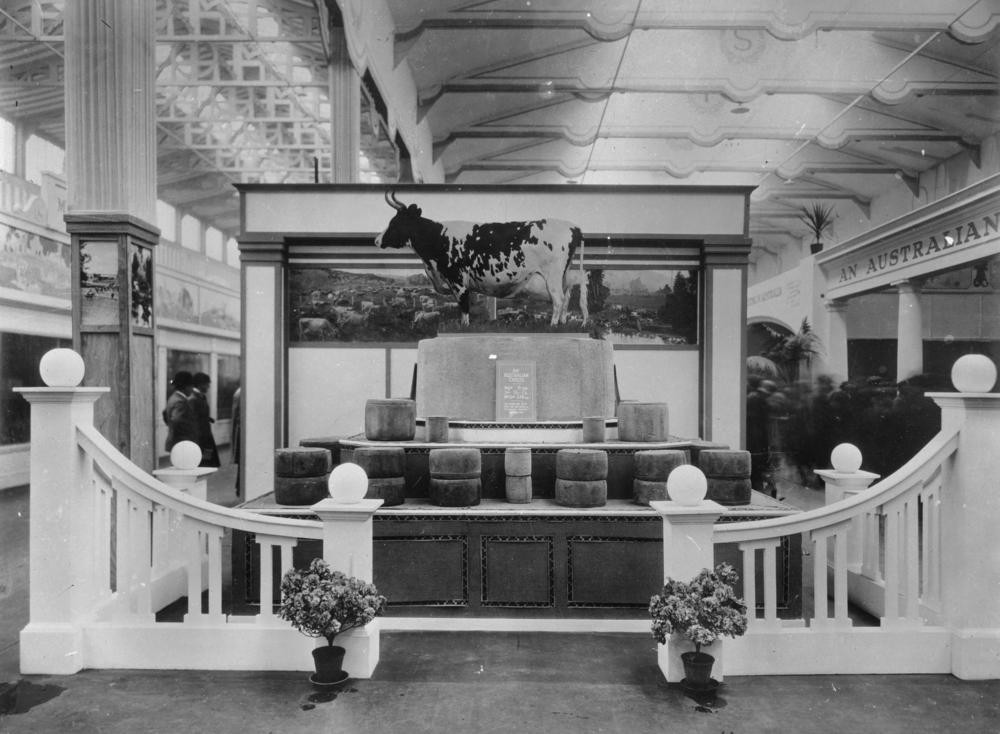 The colossal Queensland cheese (1923) | State Library Of Queensland