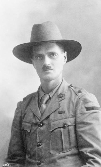 Distinguished World War 1 soldiers commanded Queensland Mounted ...